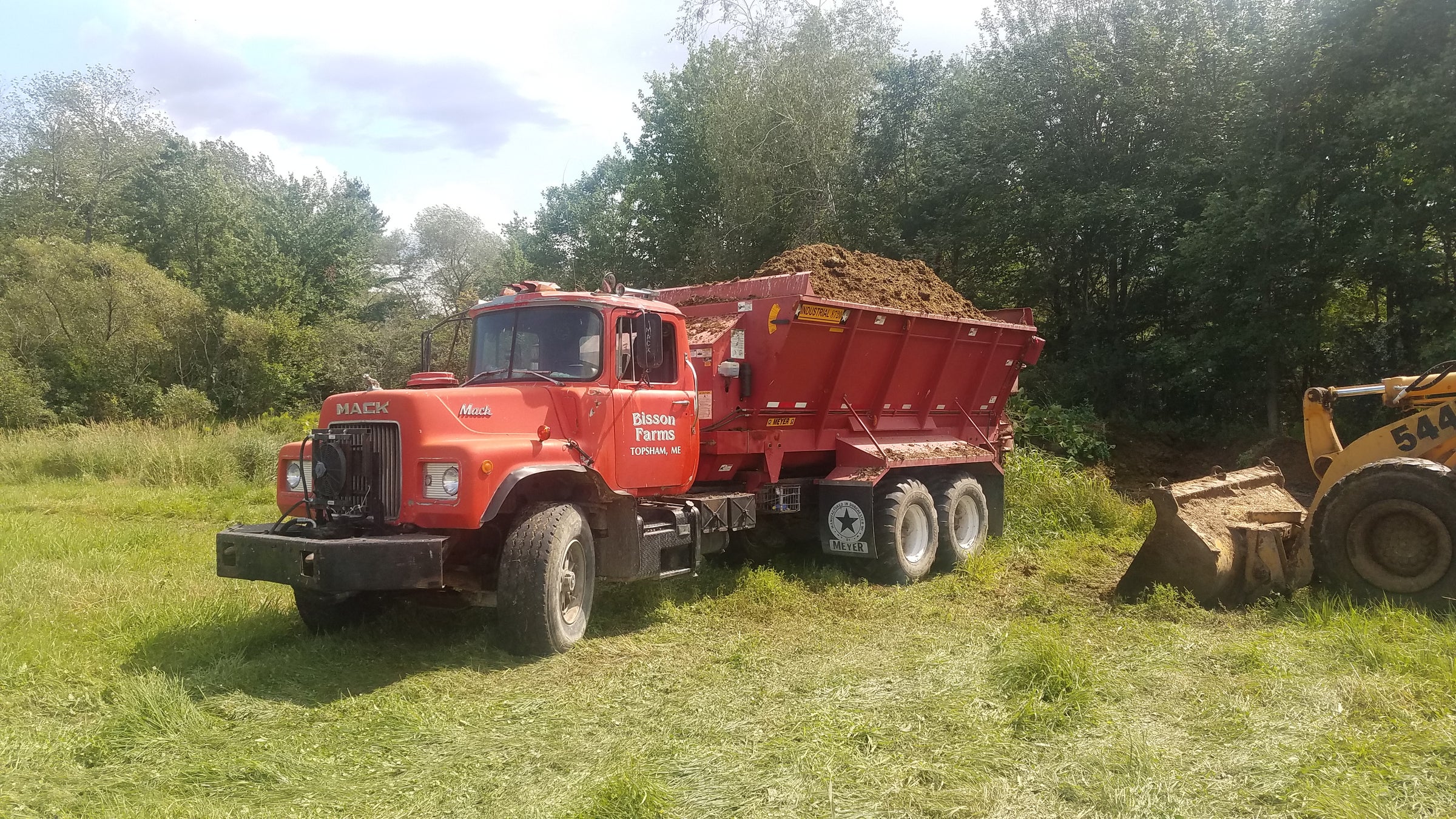 Offering Farm Fresh Meats and Dairy.